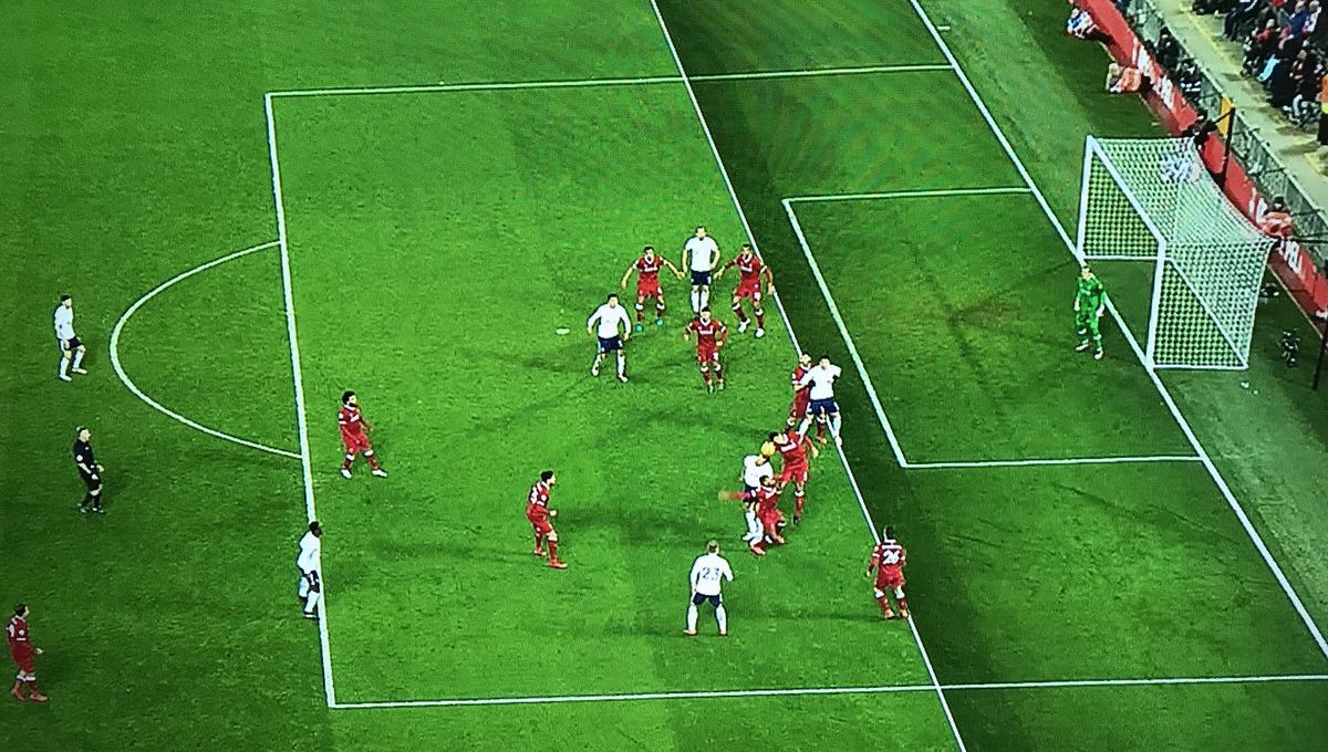 Offside Cine a inventat offside-ul și cum arăta prima regulă?