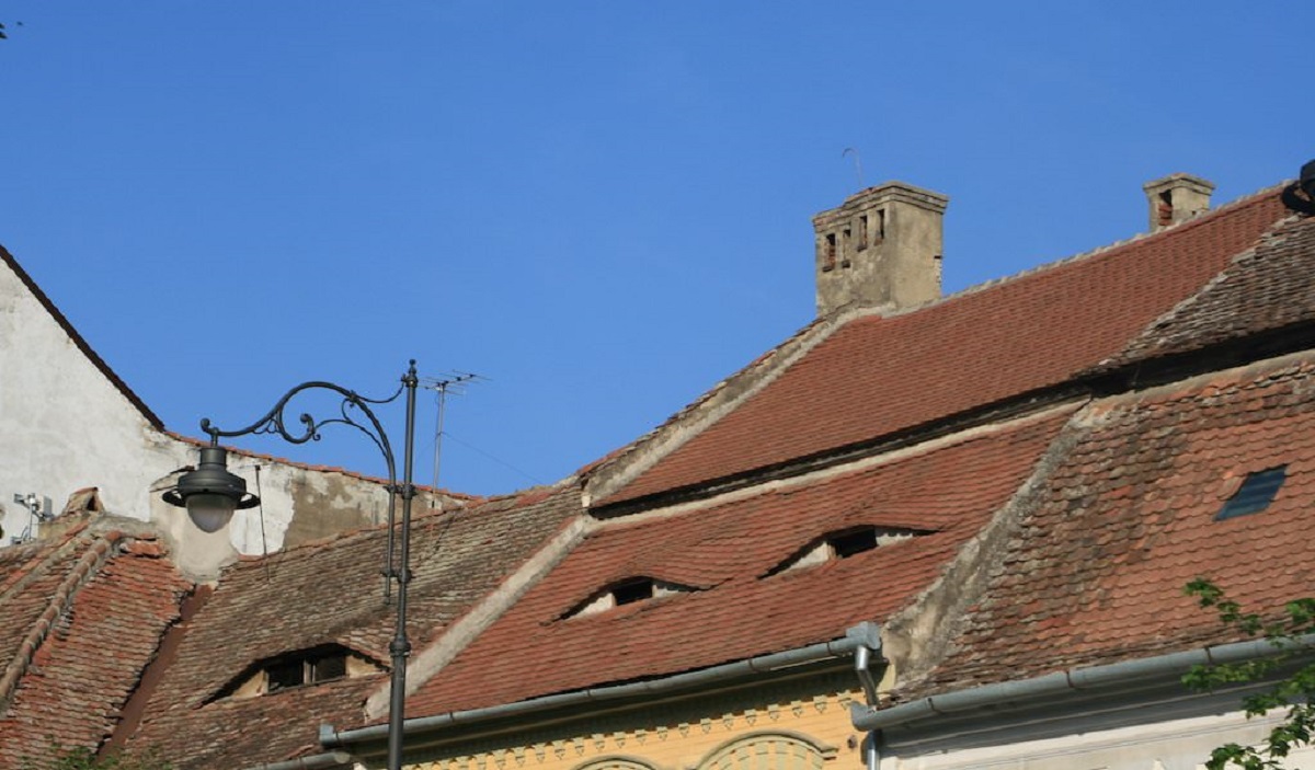 De ce casele din Sibiu au ochi? Case cu ochi in Sibiu