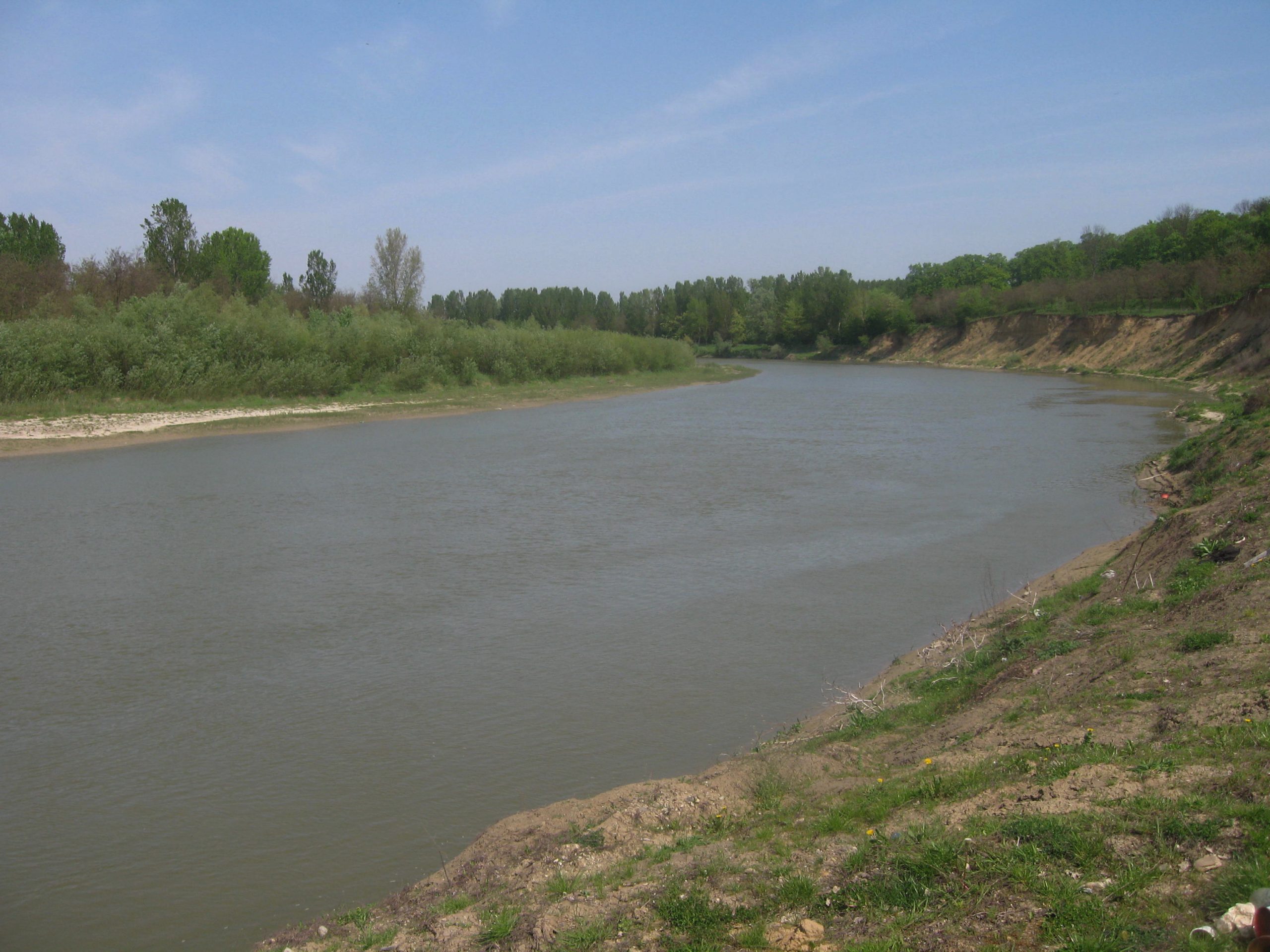 Care este râul cu cel mai mare debit din România?