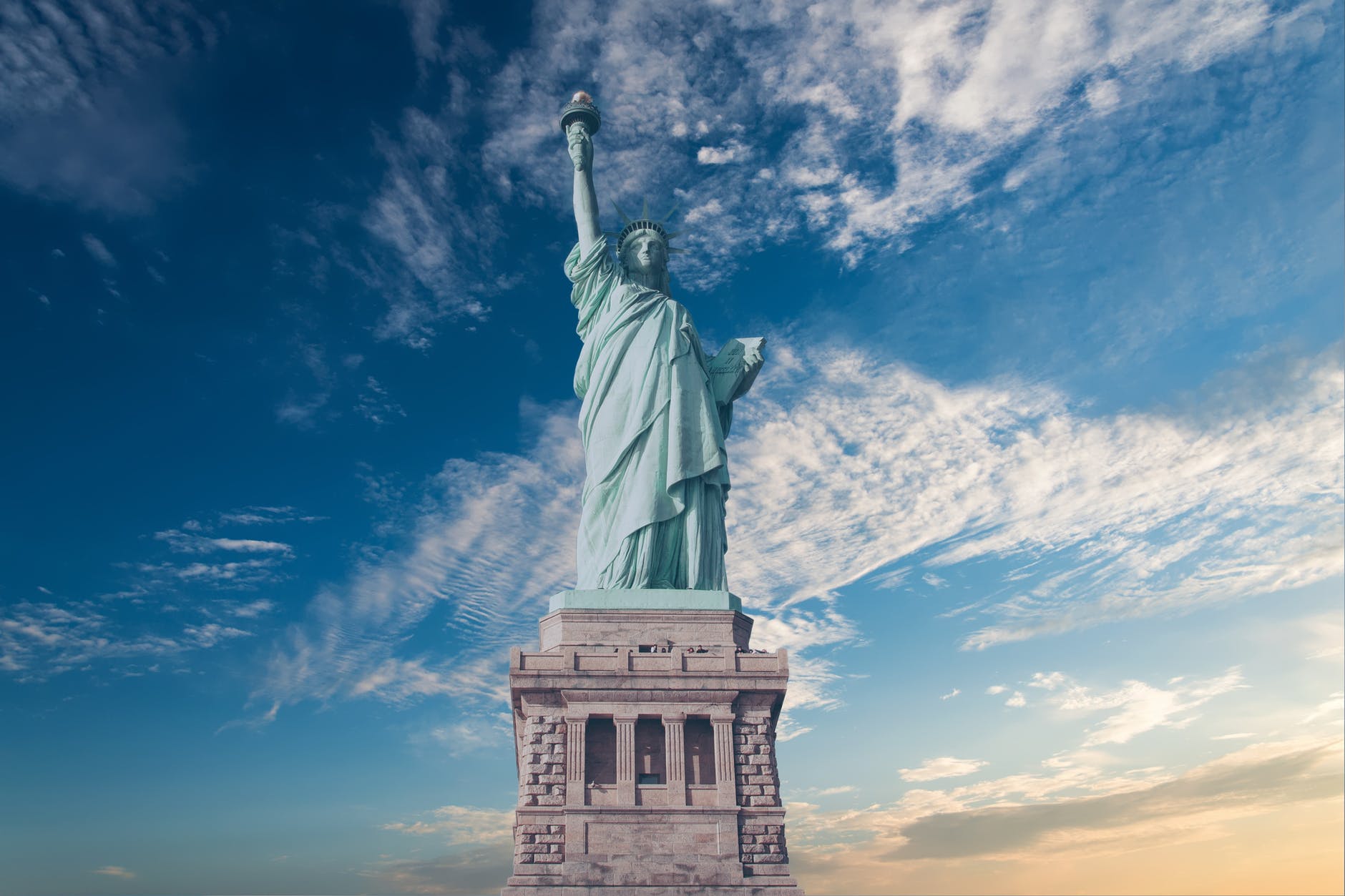 De ce Franța a făcut cadoul Statelor Unite ale Americii Statuia Libertății?
