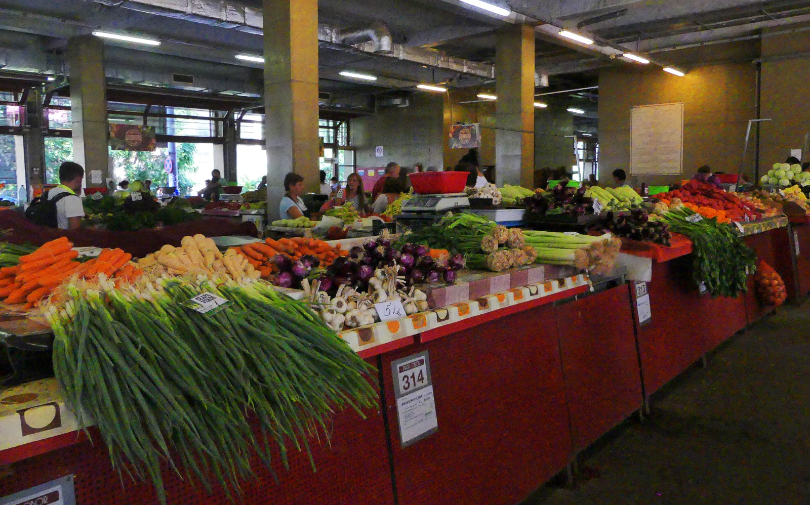 Fructe și legume din piață sau de la supermarket?