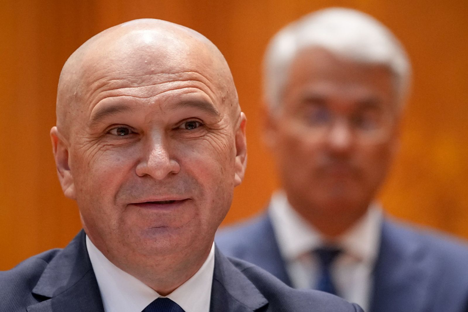 Cum ar arăta Bolojan pensat?